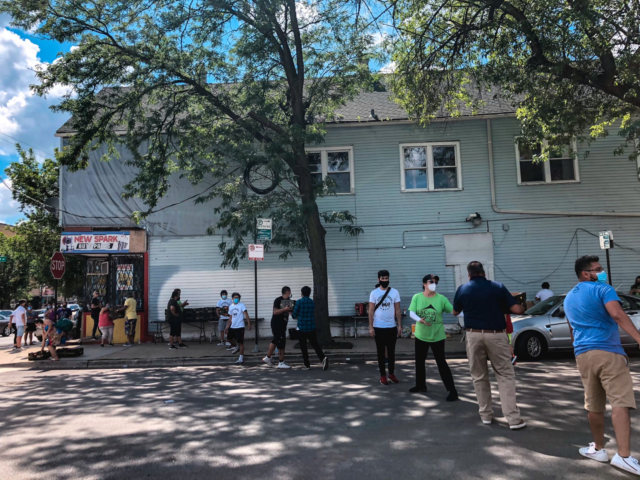 Bridging Chicago’s Food Gap During COVID-19 – South Side Weekly